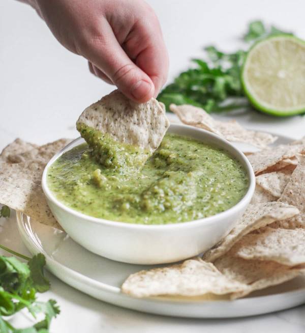 Zesty Delight: Spicy Green Salsa Dip for Flavorful Moments – Acasa Store